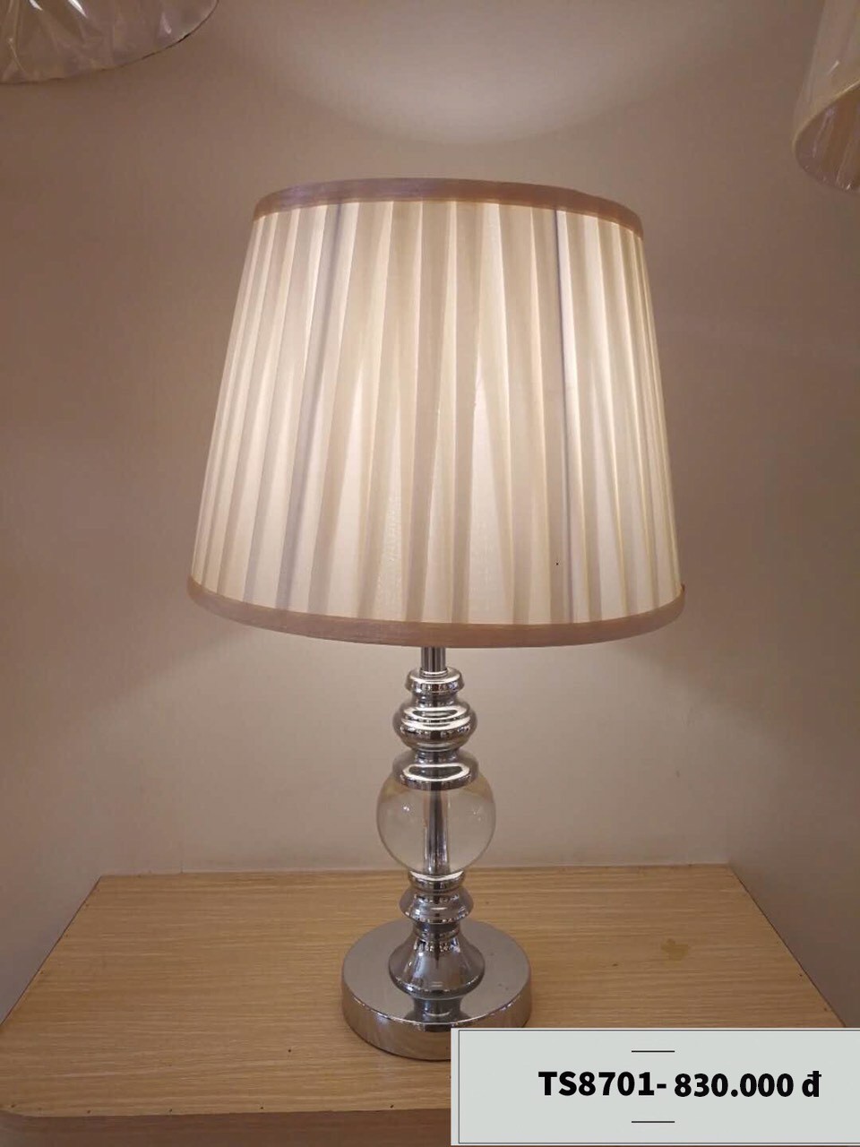 Đèn bàn phòng ngủ HTDB-8701